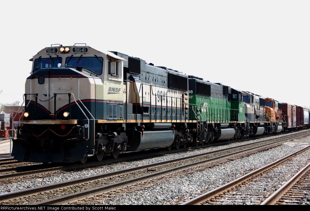 BNSF 9641, 8136, 9556 & 8887